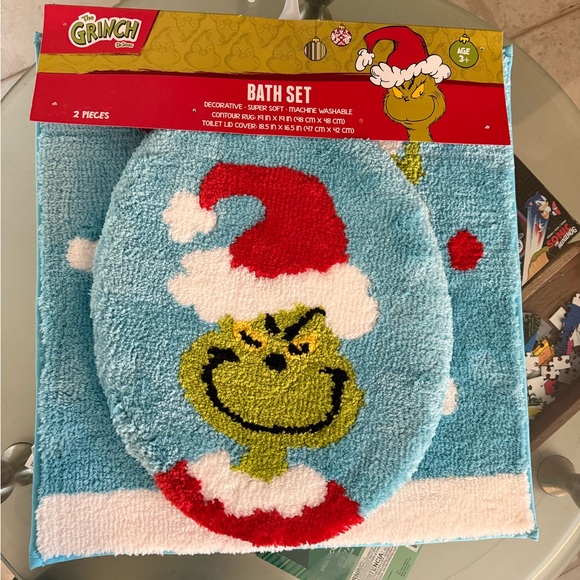 Dr. Seuss | Bath | Dr Seuss The Grinch Two Piece Bath Set | Poshmark